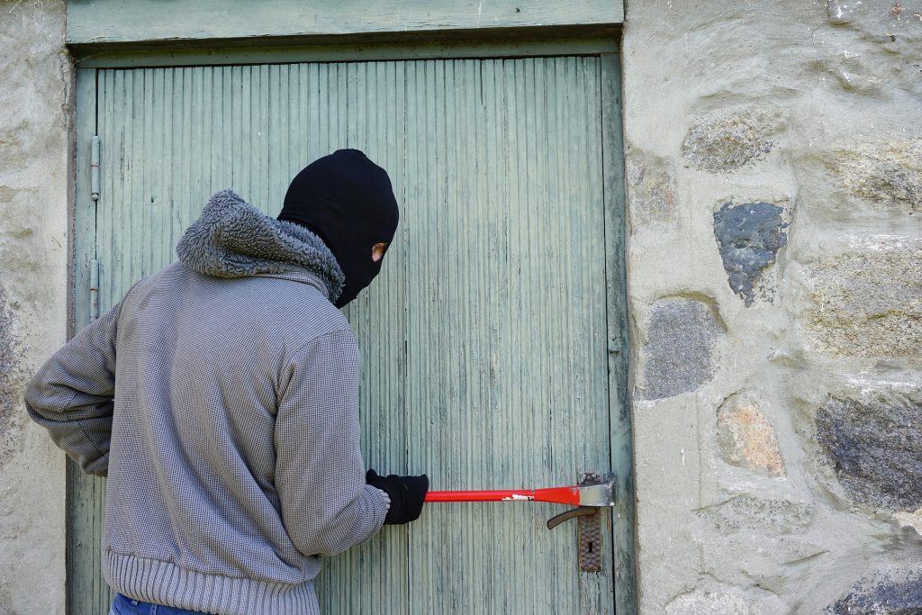 Burglary vs Robbery vs Theft: What's the Difference Legally? - Felonies.org